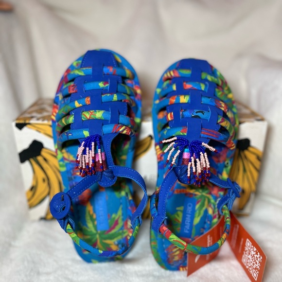 FARM Rio | Shoes | Farm Rio Blue Macaw Tube Strap Sandals Brand New ...